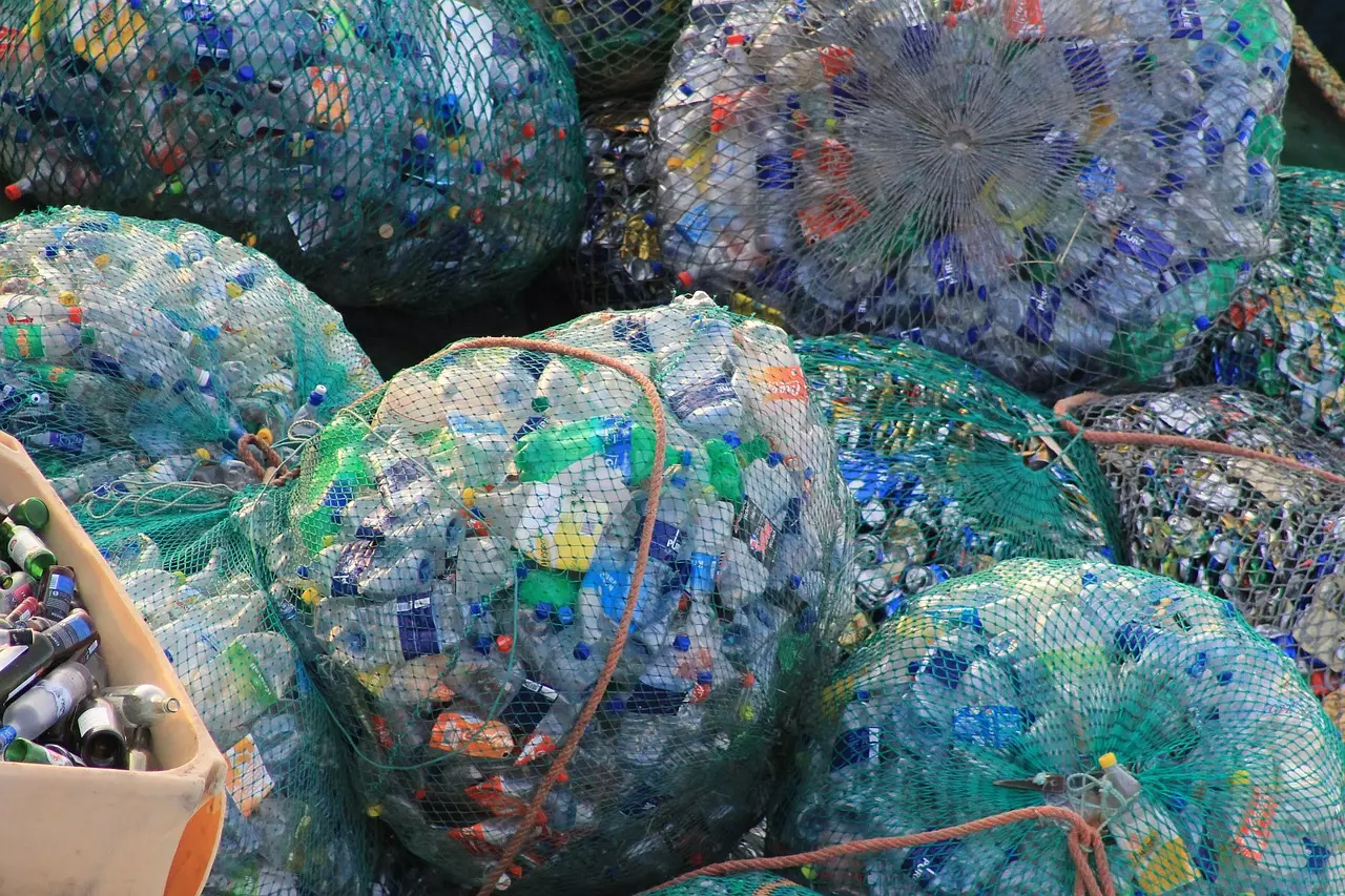 france-banned-to-use-plastic-5