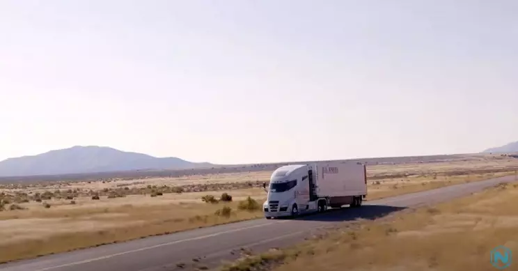 Nikola admite que el camión prototipo en el video promocional de 2018 estaba rodando cuesta abajo