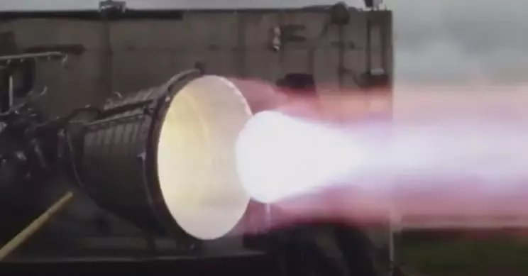 SpaceX kveikir vel í fyrstu Raptor Vacuum Engine Starship