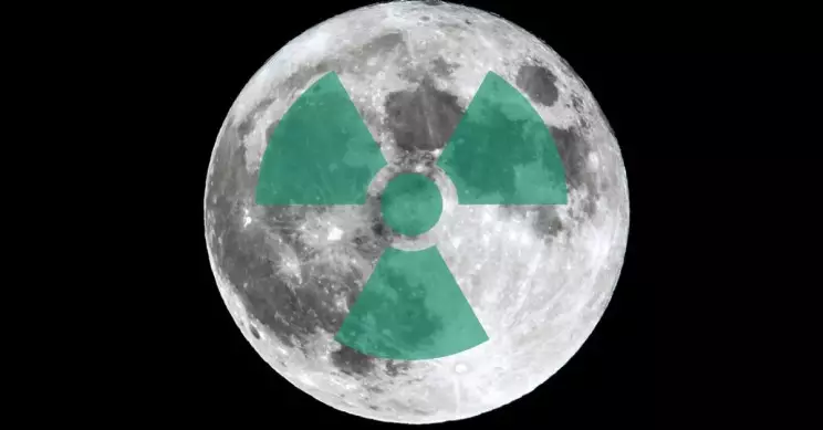 Ravni sevanja na Luni so zaskrbljujoče visoke, razkrivajo prve meritve