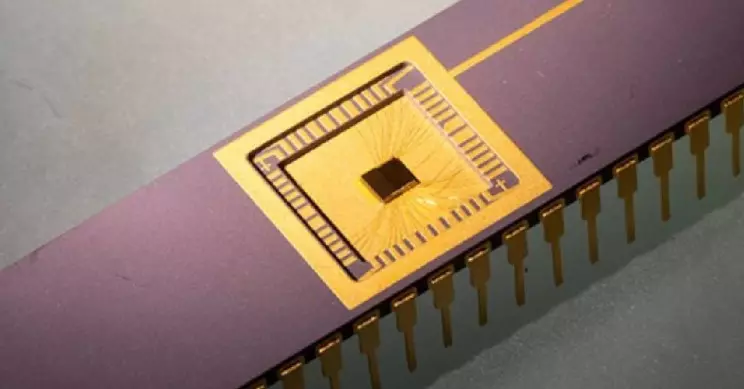 Circuit Yatsopano ya Graphene Yopanga Mphamvu Zopanda Malire Zopanda Malire, Zotsutsana ndi Feynman