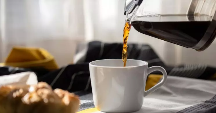 O mellor momento para beber o café da mañá despois dunha mala noite de sono, segundo o estudo