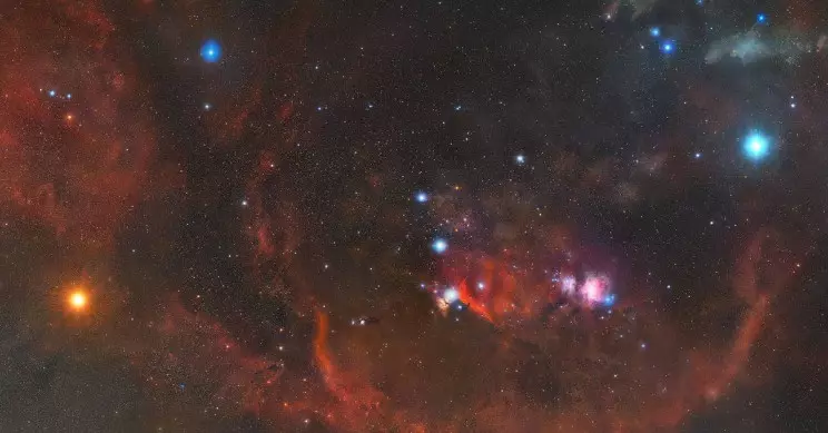 Mann verbréngt 5 Joer fir 2,5 Gigapixel Foto vum Orion Konstellatioun ze kreéieren
