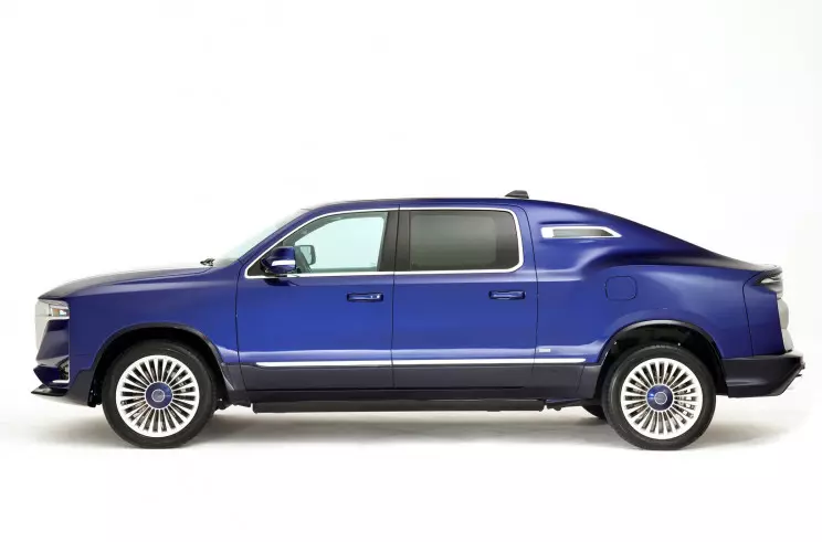 Dan Dodge Ram 1500 Pickup Ġie Ikkonvertit għal Limousine Lussu