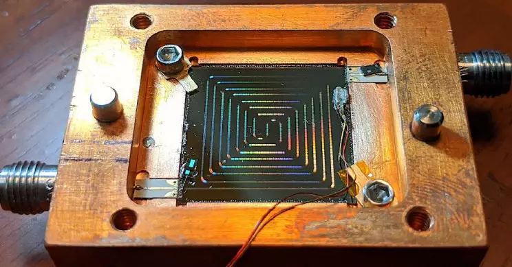 Nuwe supergeleidende termometer meet temperature onder 1 Kelvin