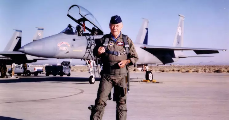 Mor als 97 anys Chuck Yeager, primer pilot a trencar la barrera del so