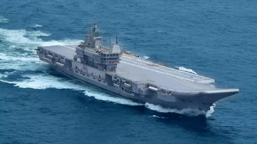 Ang bagong $3-bilyong aircraft carrier ng India ay magiging aktibo ngayong taon