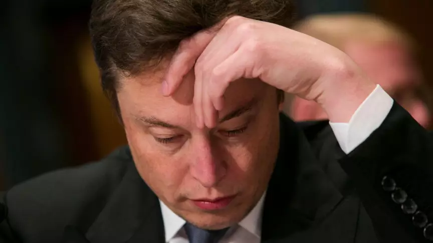 Elon Musk o re tumellano ea Twitter "e eme ka nakoana"