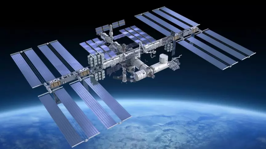 Eksperimen Gayaberat Mikro di ISS Membawa Kita Lebih Dekat ke Moonbase