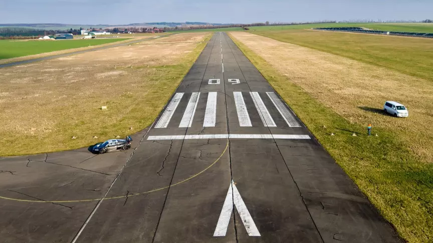 In heul koart hantlieding foar wat runway-markearrings eins betsjutte