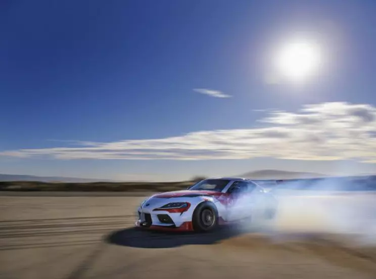 Toyota ndërton Supra Autonome Vetë-Driftuese me Universitetin Stanford