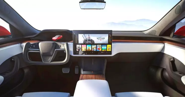 Tesla debutta con gli interni a quadri della Model S con il nuovo touchscreen e altro ancora