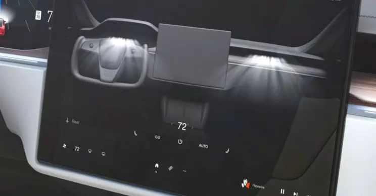 Tesla Model S triclima