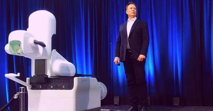 Elon Musk Xav Neuralink Cov Neeg Thov Ua 'Cyberpunk Come True'