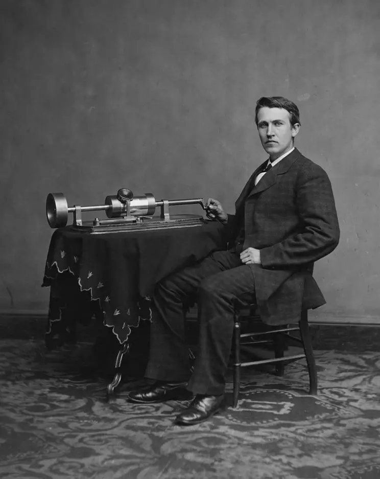 Thomas Edison: Visionääri, keksijä vai konna?