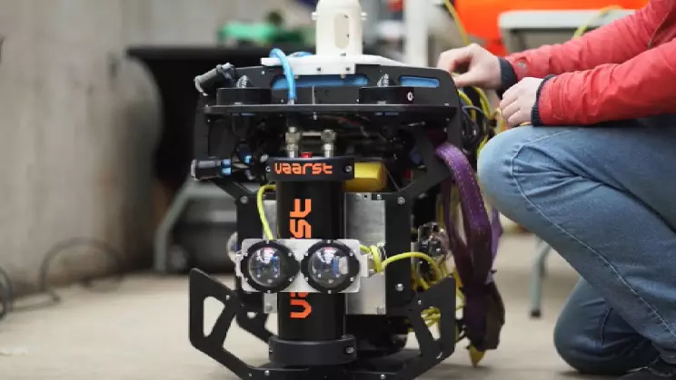 Maaaring Linisin ng Autonomous Robot na ito ang Underwater Nuclear Waste