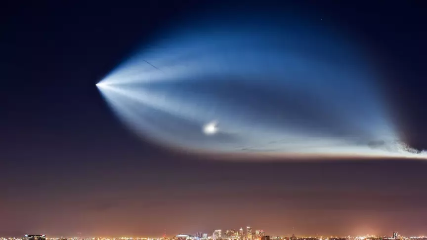 為什麼SpaceX的發射往往伴隨著巨大的發光