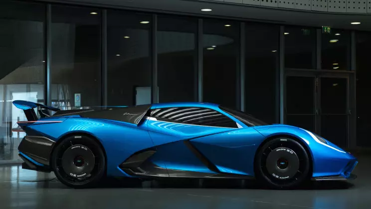 Hypercar elektriko berri batek 323 kilometroko autonomia eta 2000 zaldi baino gehiago ditu