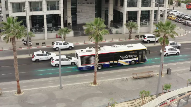 Primeiro teste de autoestrada com carregamento de veículos elétricos do mundo começará na Itália