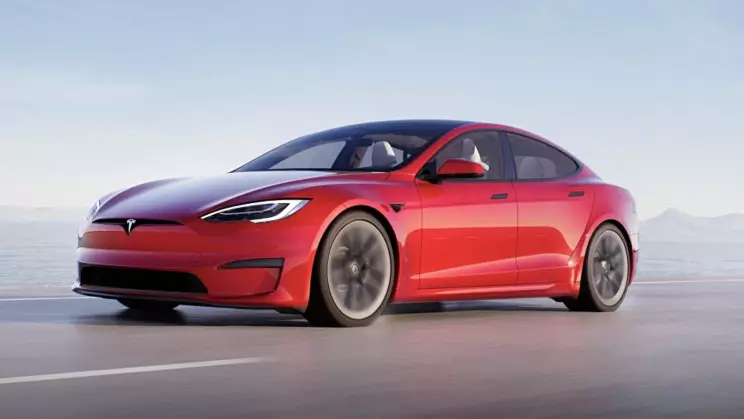 Unplugged Tesla Modél S Plaid Daun Supercars Dina lebu