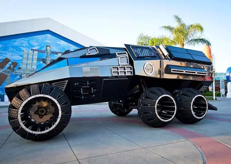 Qetellong NASA e Utlolla mohopolo oa eona oa Batmobile-joalo ka Mars Rover