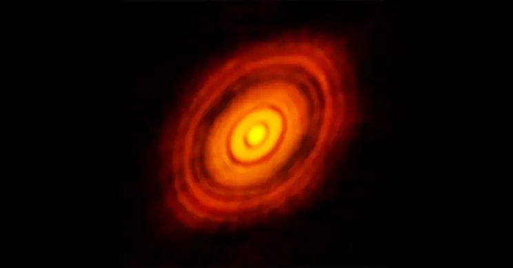 Planetárny akrečný disk