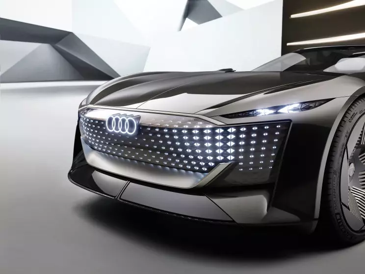 Skysphere od Audi vyzerá, ako keby bol vyrobený pre darebáka Jamesa Bonda