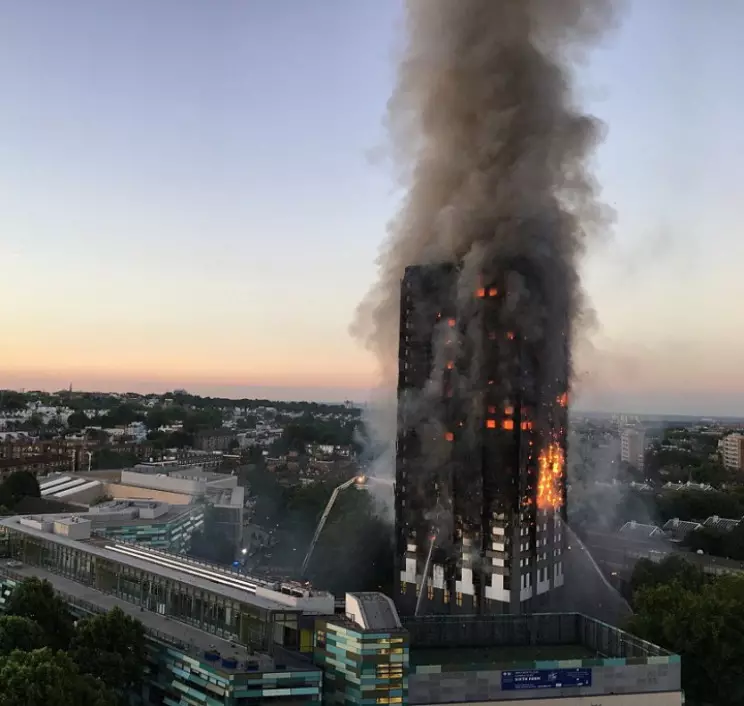 Grenfell Tower a lokacin gobara