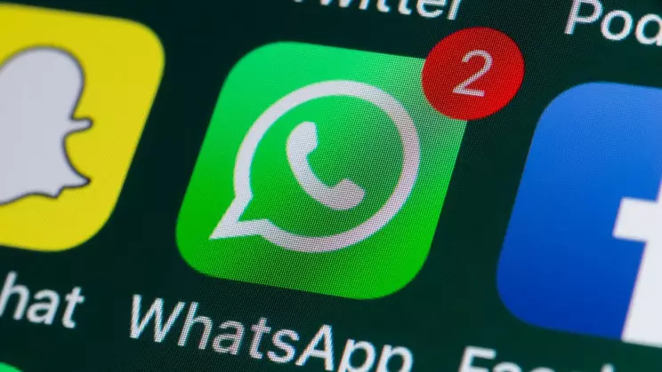 Facebook spioniert 2 Milliarden WhatsApp-Nutzer aus. Hier ist, was das bedeutet