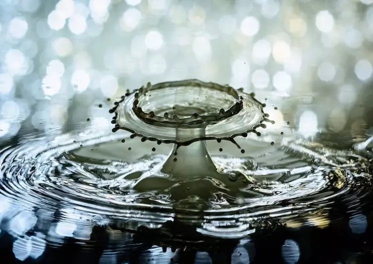 Щойно вчені виявили, що вода може існувати у вигляді двох різних рідин