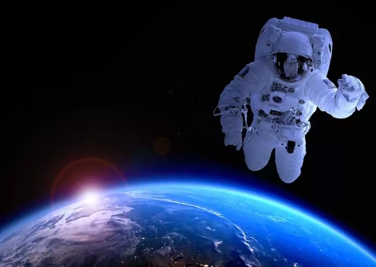 5 formas inusuales en las que podrías viajar al espacio