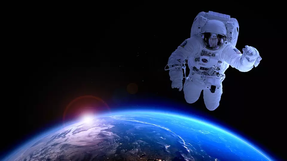 5 maneres inusuals d'arribar a l'espai