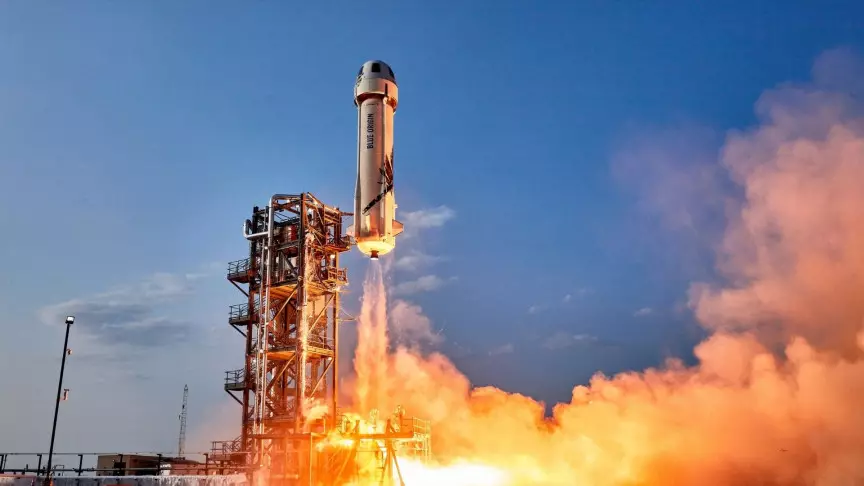 Jeff Bezos' Blue Origin lanseres igjen. Med kaptein Kirk?