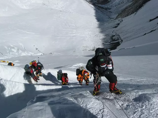 यो नेपाली कम्पनीले सगरमाथाको शिखरमा समेत नि:शुल्क वाईफाई उपलब्ध गराउँछ