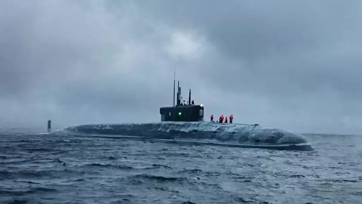 Rusland het pas 'n nuwe kernduikboot getoets. Deur 'n hipersoniese missiel af te vuur?