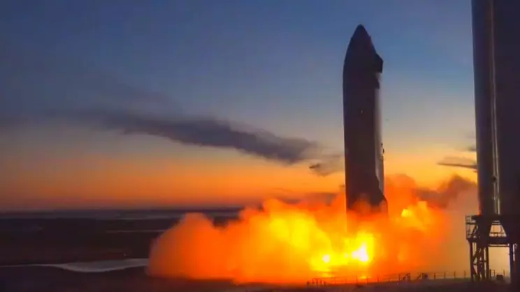 SpaceX Motora Vacuumê ya Starship Raptor di Saetekê de Du caran Afirand