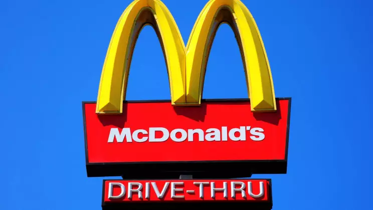 Miara-miasa amin'ny IBM ny McDonalds mba hanamora ny asa Drive-Thru