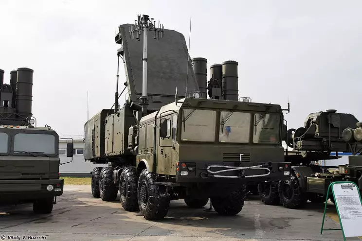 રશિયન S-400