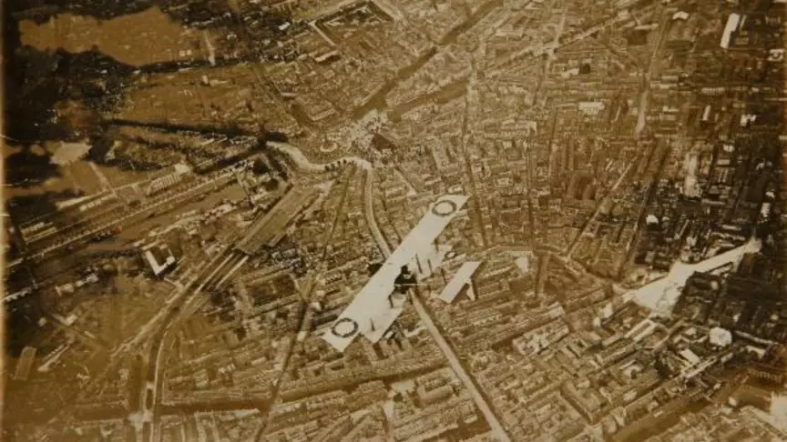 एक डमी पेरिस शहर WWI में जर्मन बमवर्षकों को मूर्ख बनाने के लिए बनाया गया था