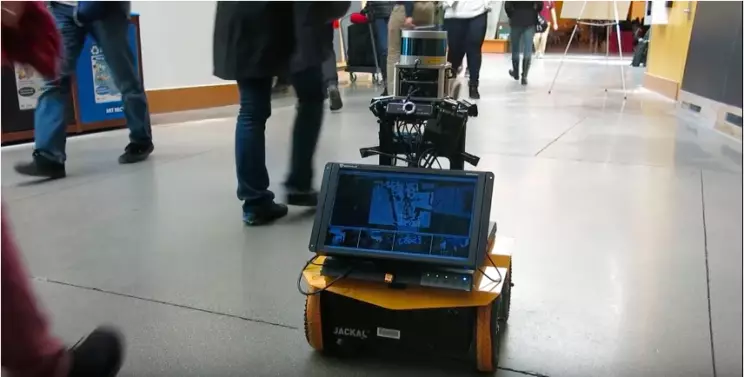 MIT-de gözlegçiler diňe bir mylakatly robot döretdiler