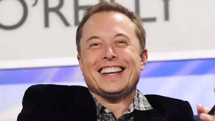 Elon Musk לייגט 30 ביליאָן דאָללאַרס צו זיין פערזענלעכע ווערט ווי טעסלאַ יקסידז עקספּרעס עקספּעקטיישאַנז