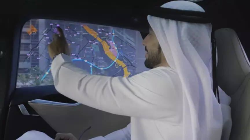 50 टेस्ला वाहने आता दुबईच्या टॅक्सी फ्लीटचा भाग आहेत
