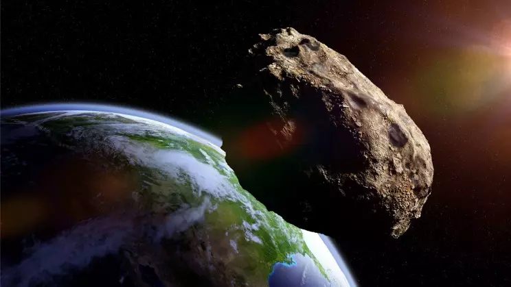 Nəhəng asteroid gələn həftə Yerin yanından 47.000 mil/saat sürətlə uçacaq