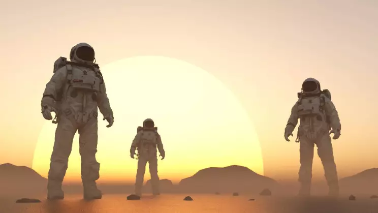 NASA Eble Ne Havas Sufiĉajn Astronaŭtojn Por Finigi Siajn Ambiciajn Misiojn