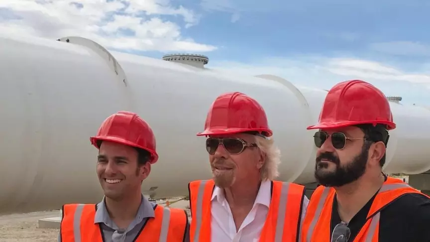 Hyperloop One recibe un novo nome tras un importante investimento de Richard Branson