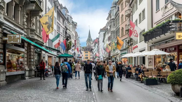 Ipagbabawal ng Switzerland ang pag-advertise ng lahat ng produktong tabako