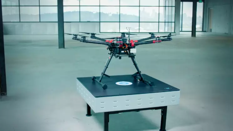 Ara podeu comprar una plataforma de càrrega sense fil per al vostre drone
