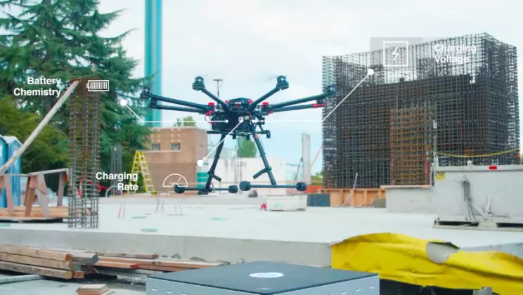 Du kan nu købe en trådløs opladningsplade til din drone