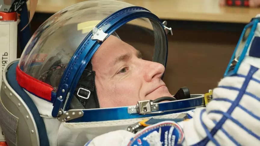 Kosmosda bir yil o'tkazgan astronavt Skott Kelli bizni Ilon Maskning Marsga missiyasini jiddiy qabul qilishga chaqirdi