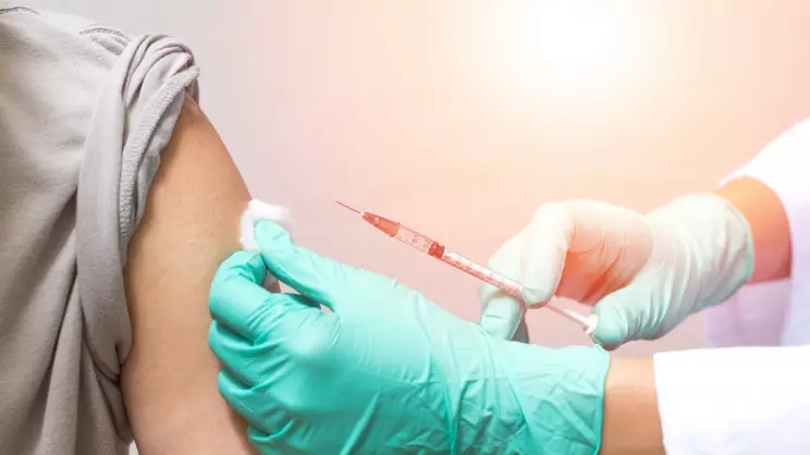 Het COVID-vaccin van Pfizer is 56 procent minder effectief voor een zeer jonge leeftijdsgroep